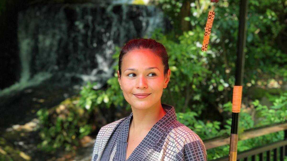 Iza Calzado bio: husband, age, height, son, movies - KAMI.COM.PH