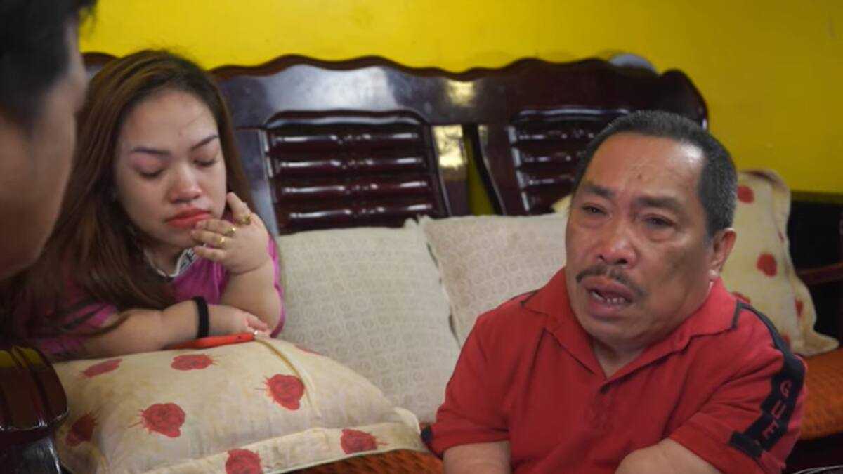 Dagul, nagbabantay sa munting tindahan nila sa kanilang bahay - KAMI.COM.PH