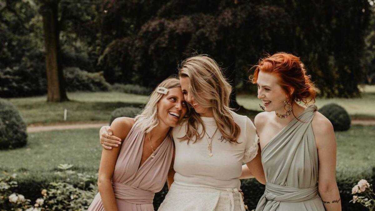 Infinity dress style: 50 original ways to wear (photos) - KAMI.COM.PH