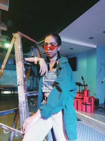 Retro outfit: trending in 2020 (30+ photos) - KAMI.COM.PH