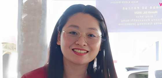Alice Guo, tinurn-over na sa mga opisyal ng Pilipinas - KAMI.COM.PH