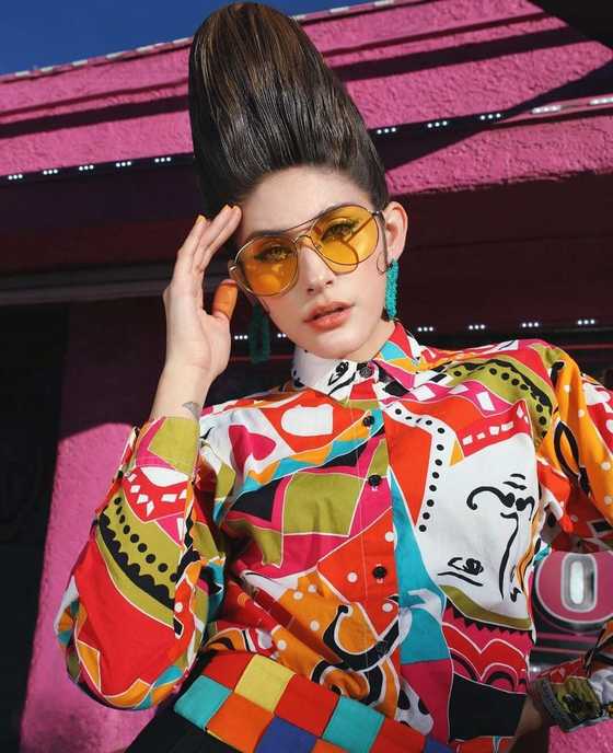 Retro outfit: trending in 2020 (30+ photos) - KAMI.COM.PH