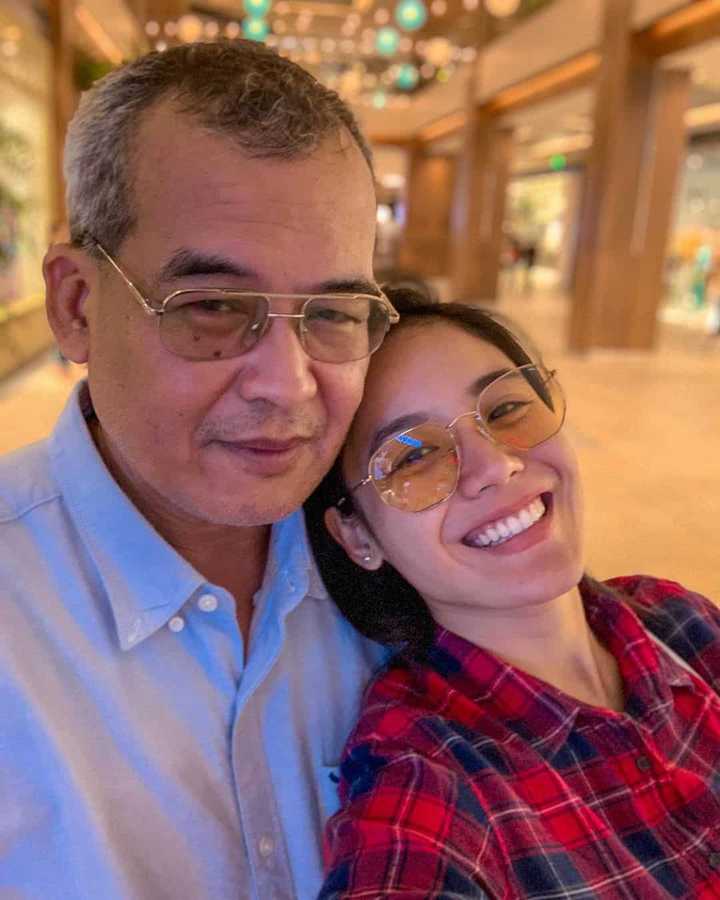 Ritz Azul Instagram, age, boyfriend, and biography - KAMI.COM.PH