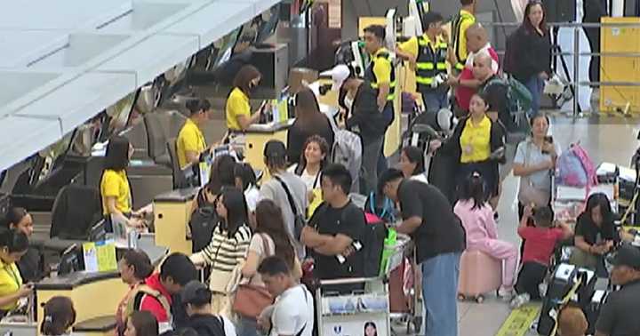 Senior citizen na may punit na passport, di pinahintulutang makalipad ...