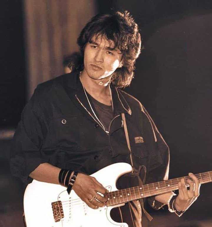 Viktor Tsoi biography, career, wife, songs, cause of death - KAMI.COM.PH