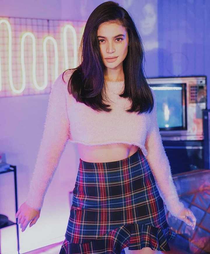 Retro outfit: trending in 2020 (30+ photos) - KAMI.COM.PH