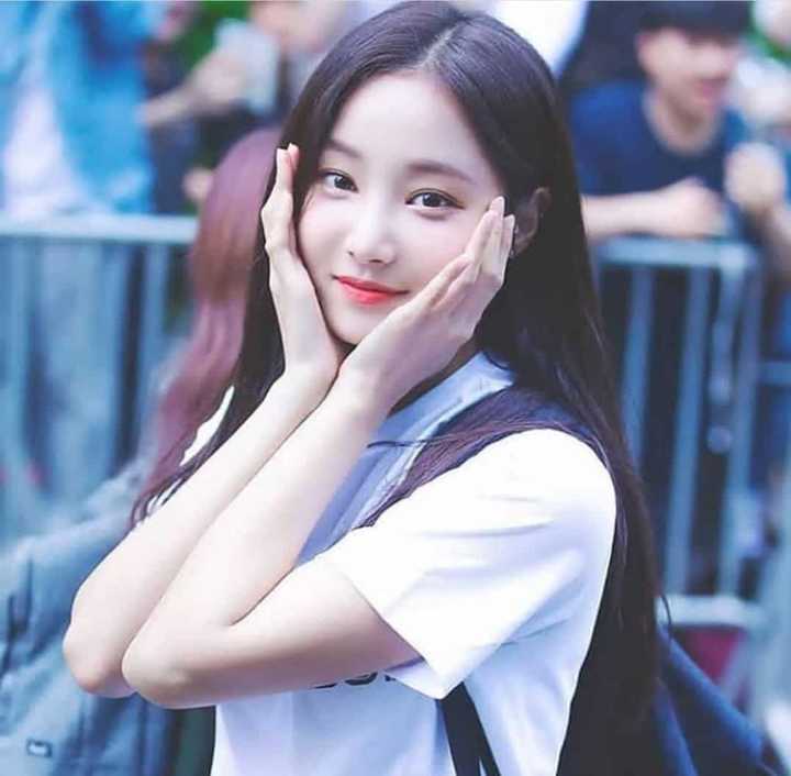 Momoland members profile: full names, height, age, latest news - KAMI ...