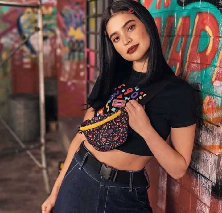 Retro outfit: trending in 2020 (30+ photos) - KAMI.COM.PH