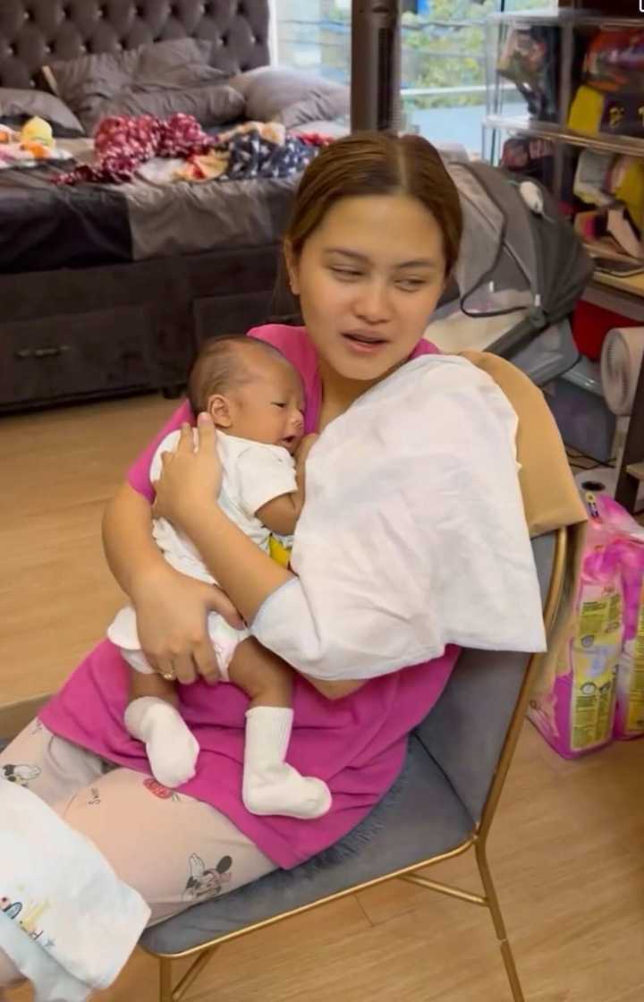 Whamos gives iPhone to Antonette's mom after caring for Baby Meteor ...